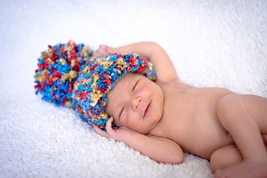 Pom Hats - Beautiful Photo Props | Handmade Newborn Baby Photo Props